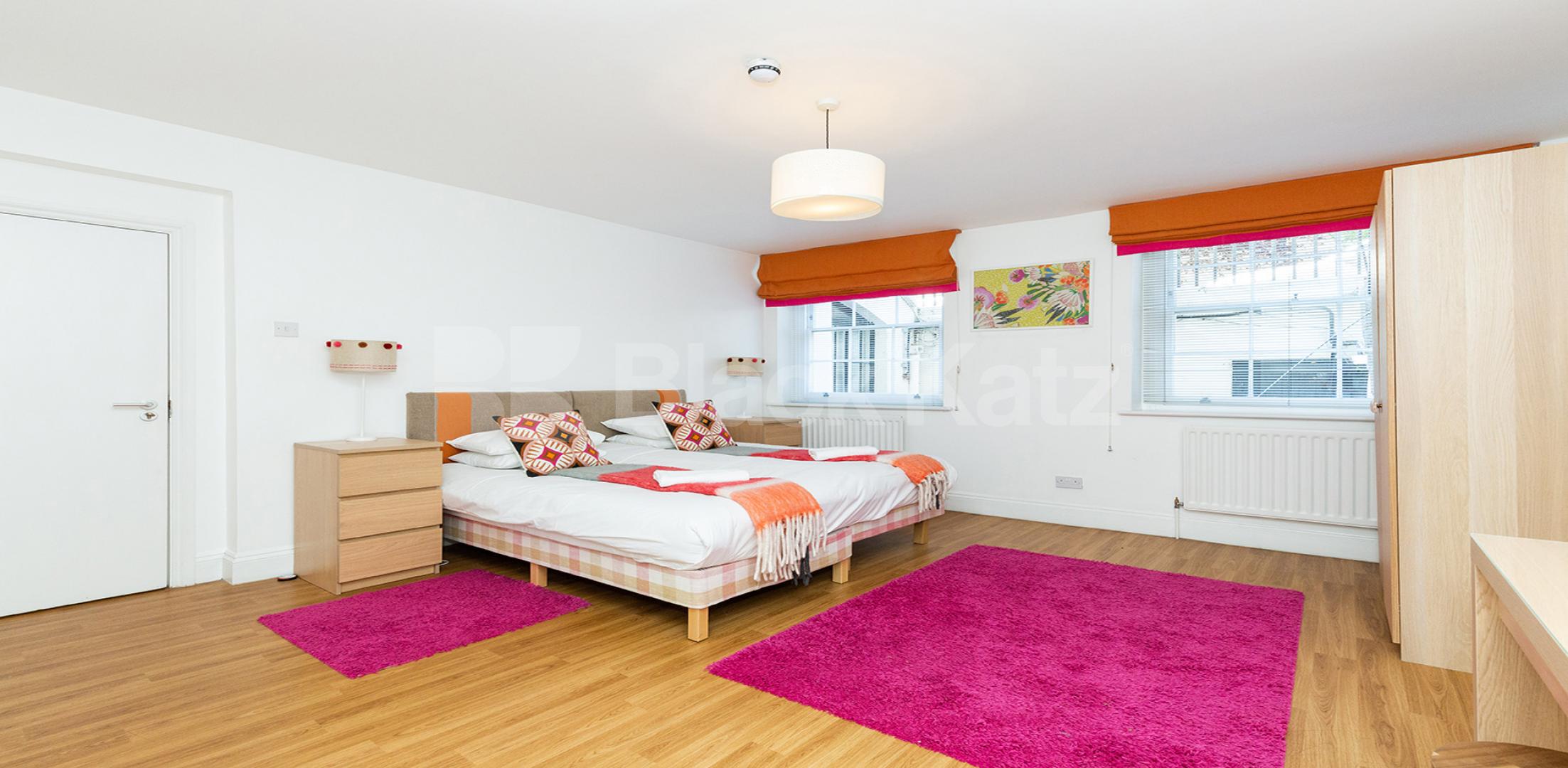 High end finish 2 Bedroom, Furnished Flat in Bedford Place WC1B
